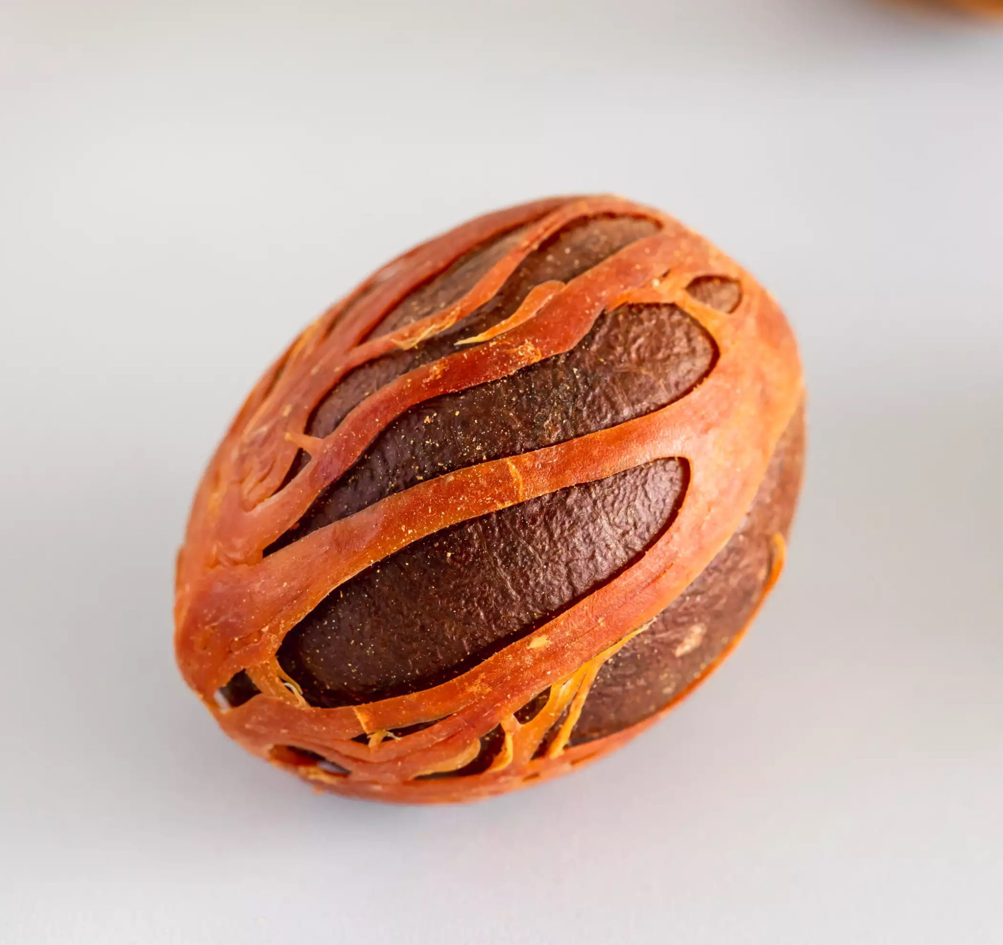 how to store nutmeg